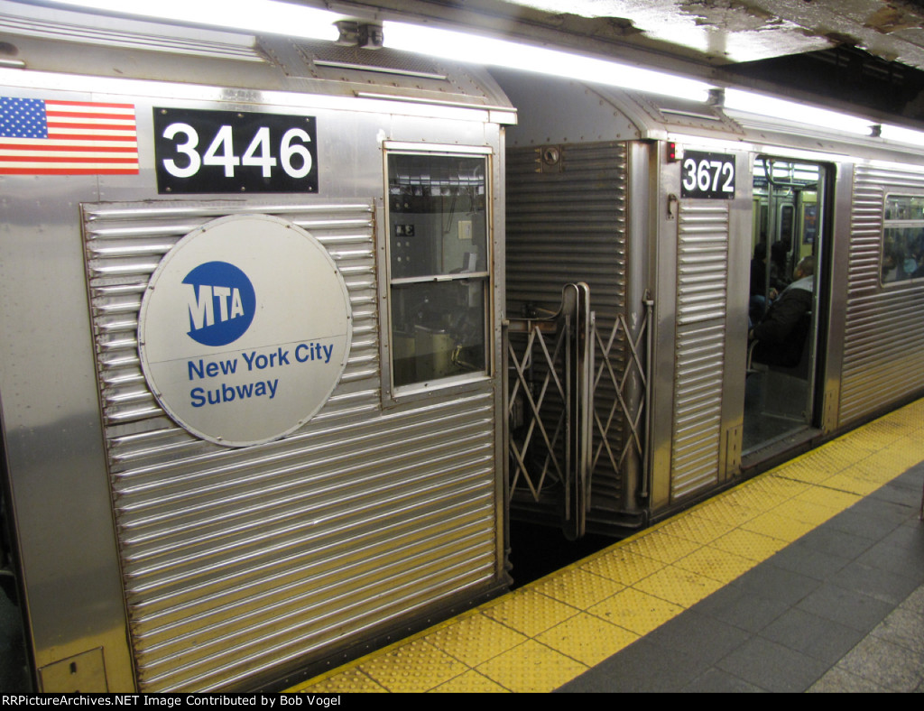 Budd R32 3446 and R32A 3672